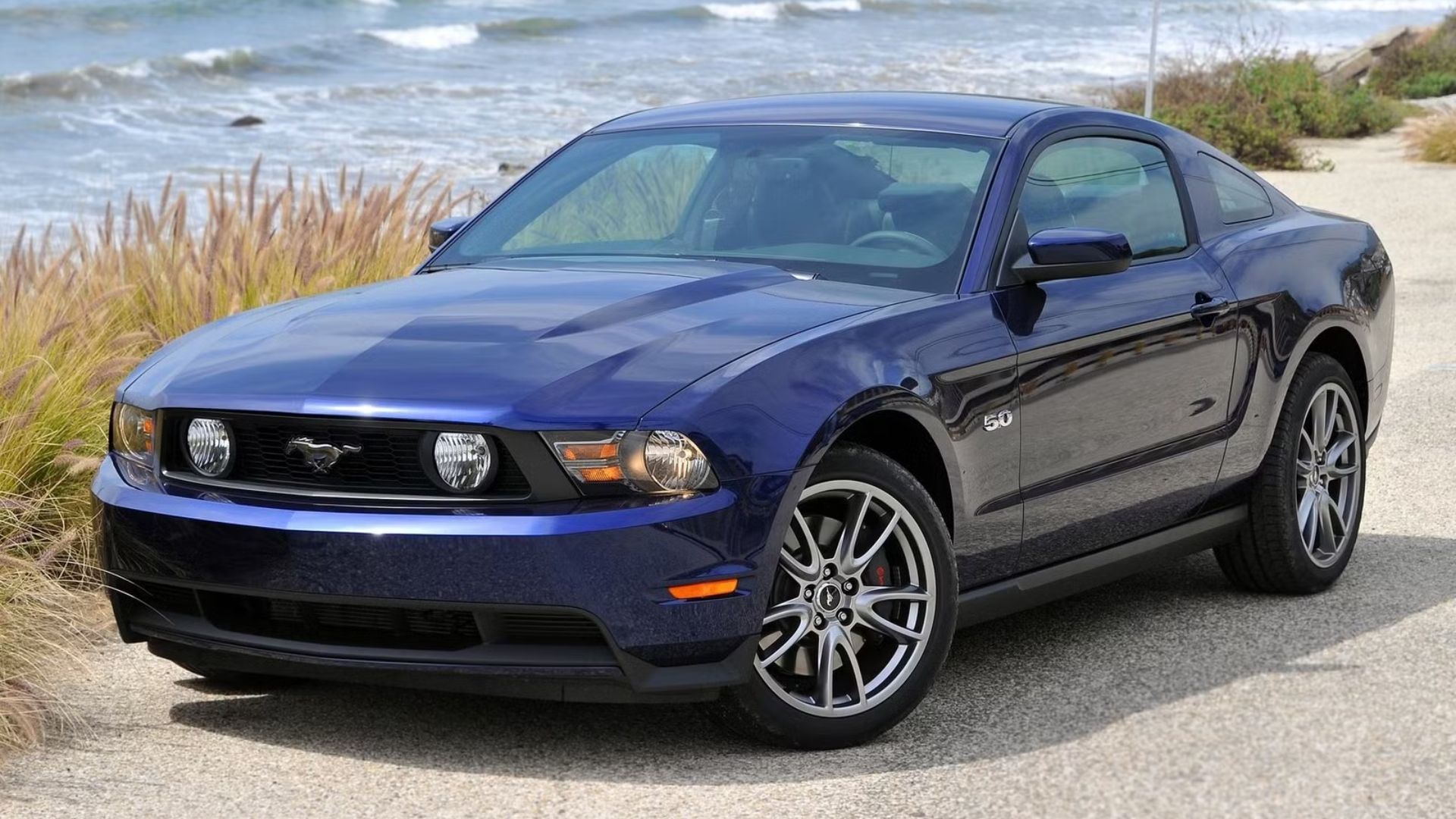 2010 Ford Mustang GT Coupe Pricing, Photos & Specs