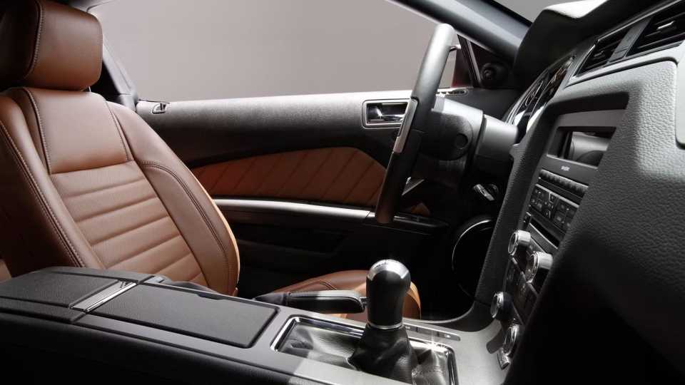 2012 Ford Mustang GT Coupe Pricing, Photos & Specs