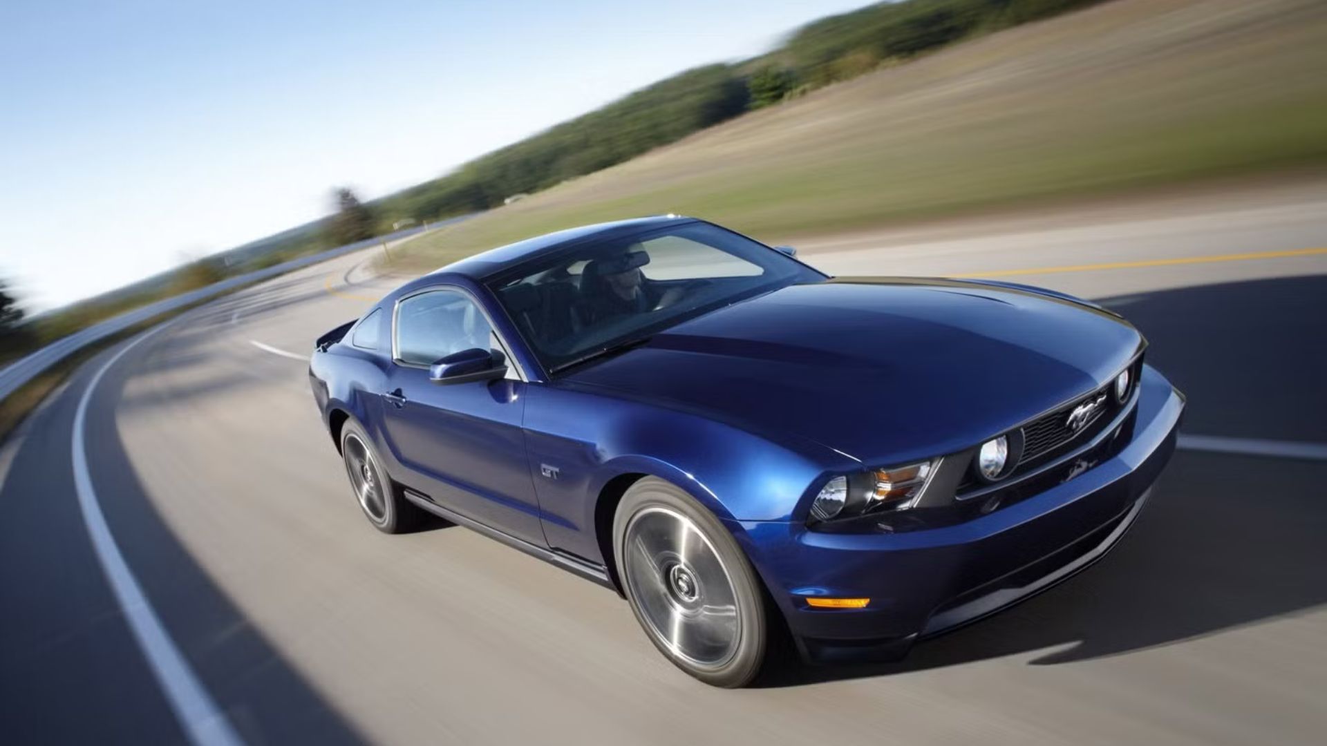 2010 Ford Mustang GT Coupe Pricing, Photos & Specs