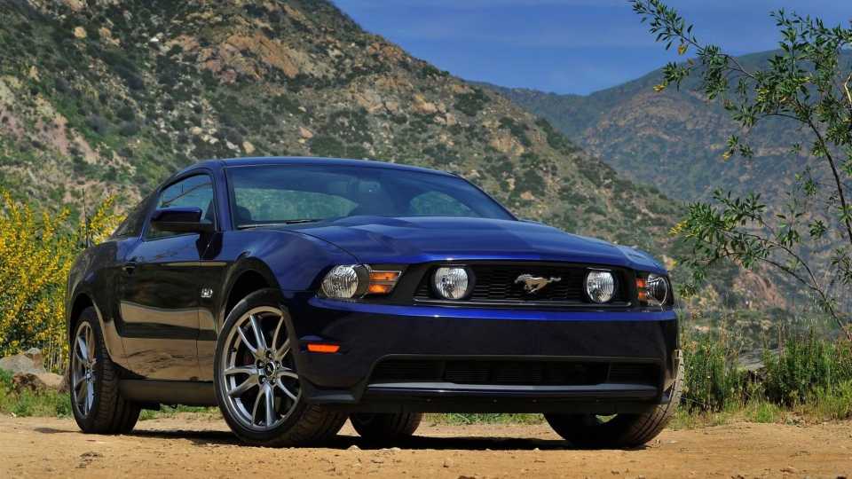 2012 Ford Mustang GT Coupe Pricing, Photos & Specs