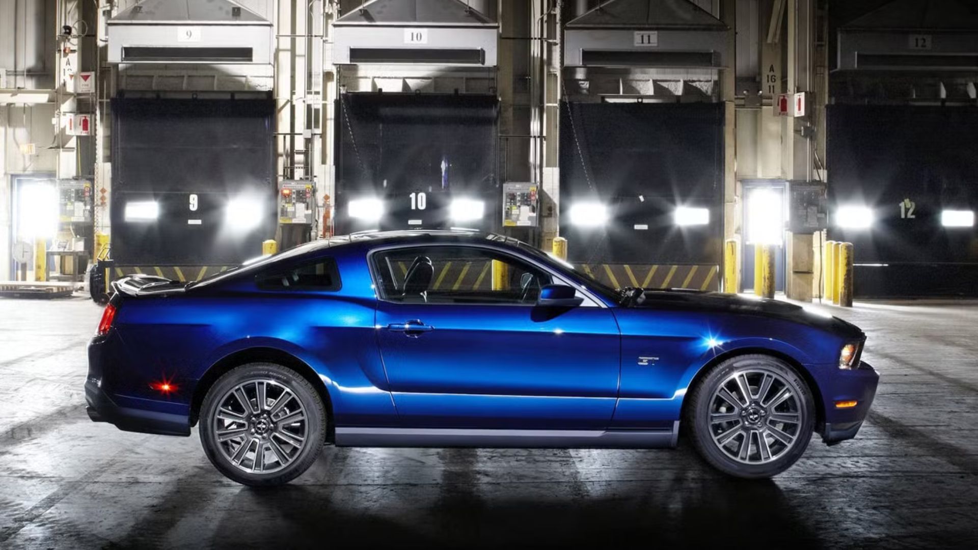 2010 Ford Mustang GT Coupe Pricing, Photos & Specs