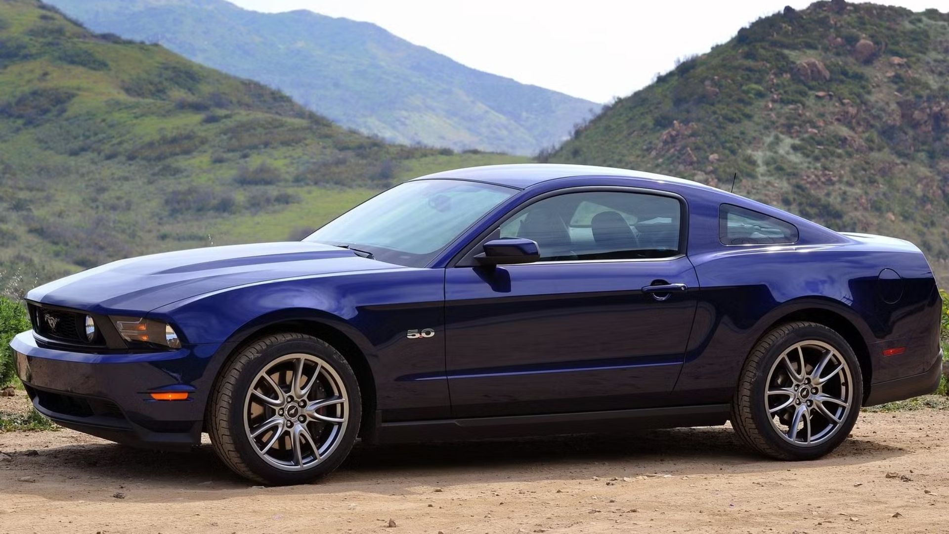 2010 Ford Mustang GT Coupe Pricing, Photos & Specs