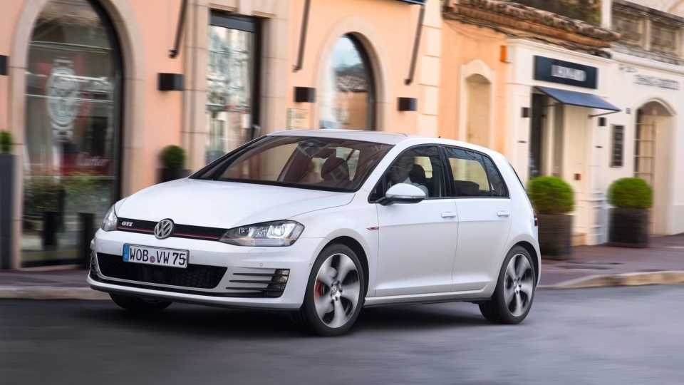 2012 Volkswagen GTI Pricing, Photos & Specs