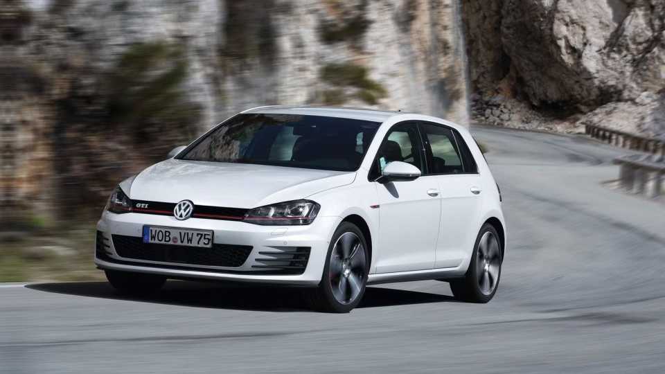 2012 Volkswagen GTI Pricing, Photos & Specs