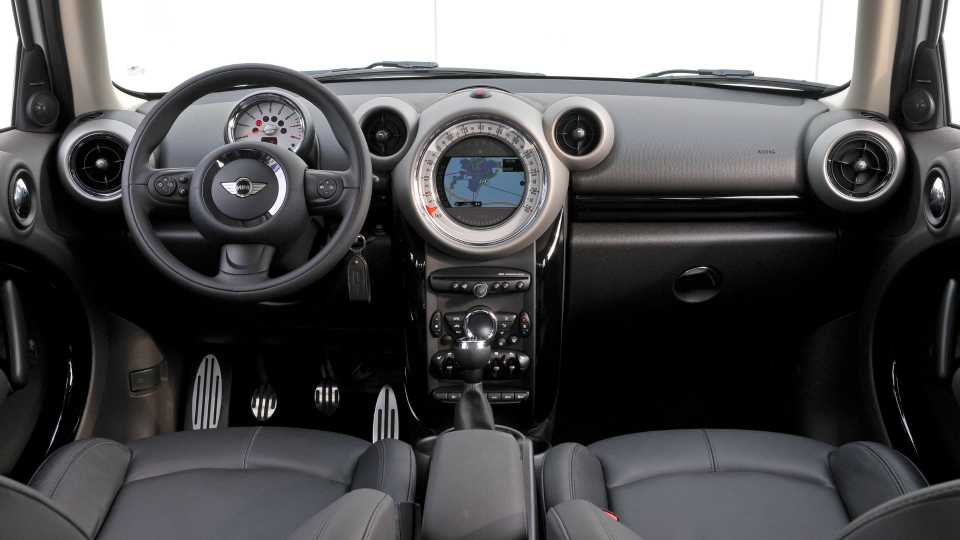 2012 Mini Cooper Countryman Pricing, Photos & Specs