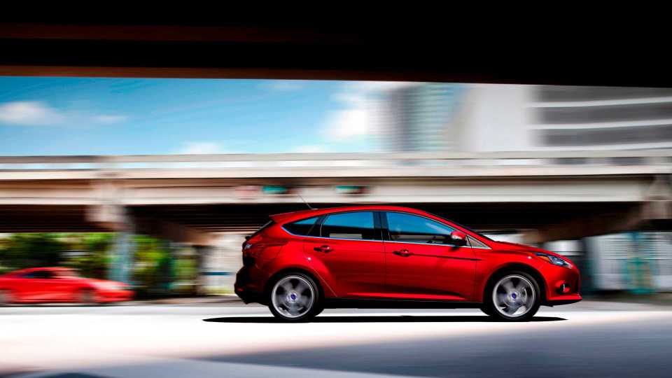 2012 Ford Focus Hatchback Pricing, Photos & Specs