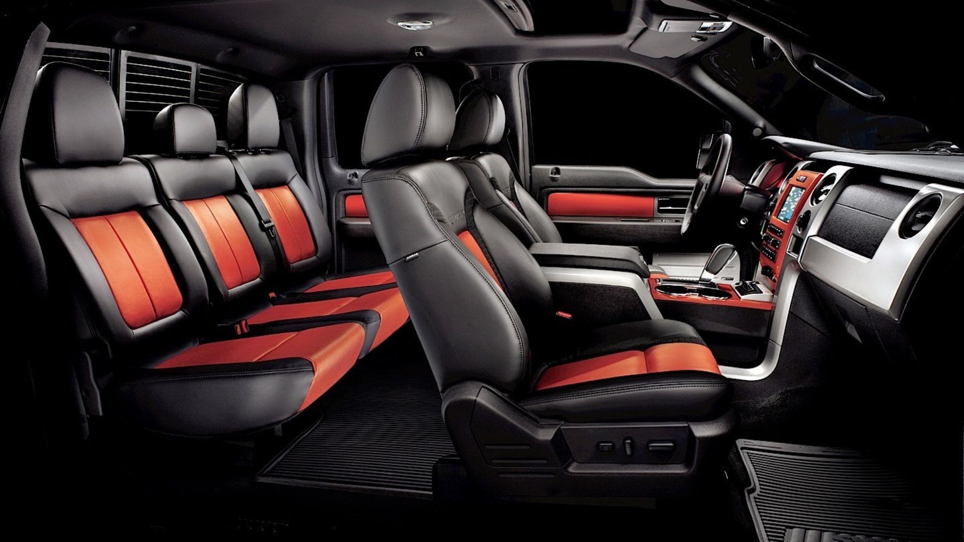 2010 Ford SVT Raptor Pricing, Photos & Specs