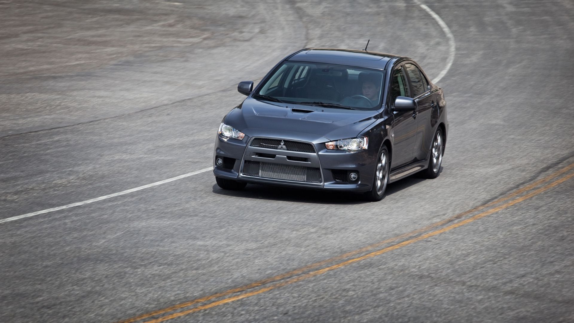 2010 Mitsubishi Lancer Evolution Exterior Photos