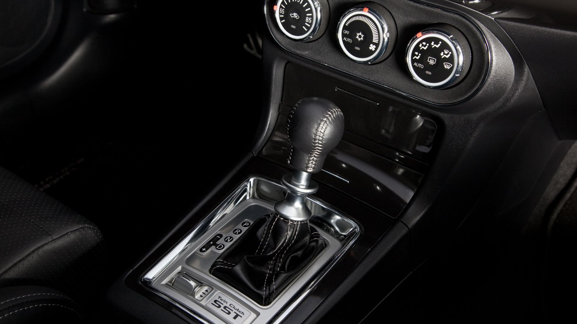 2024 Mitsubishi Lancer Interior