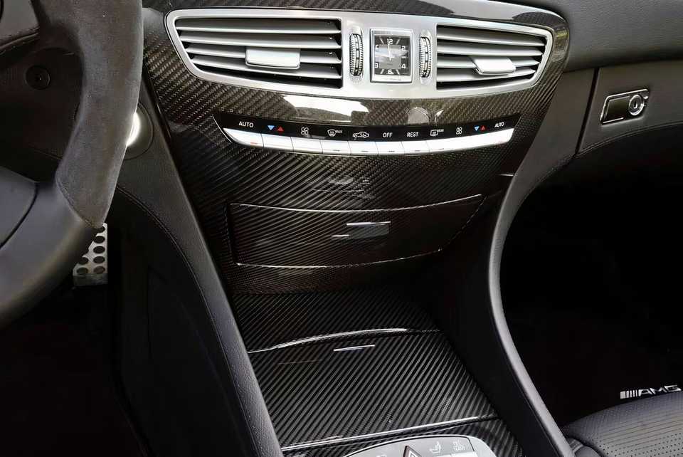 2012 Mercedes-AMG CL63 Pricing, Photos & Specs