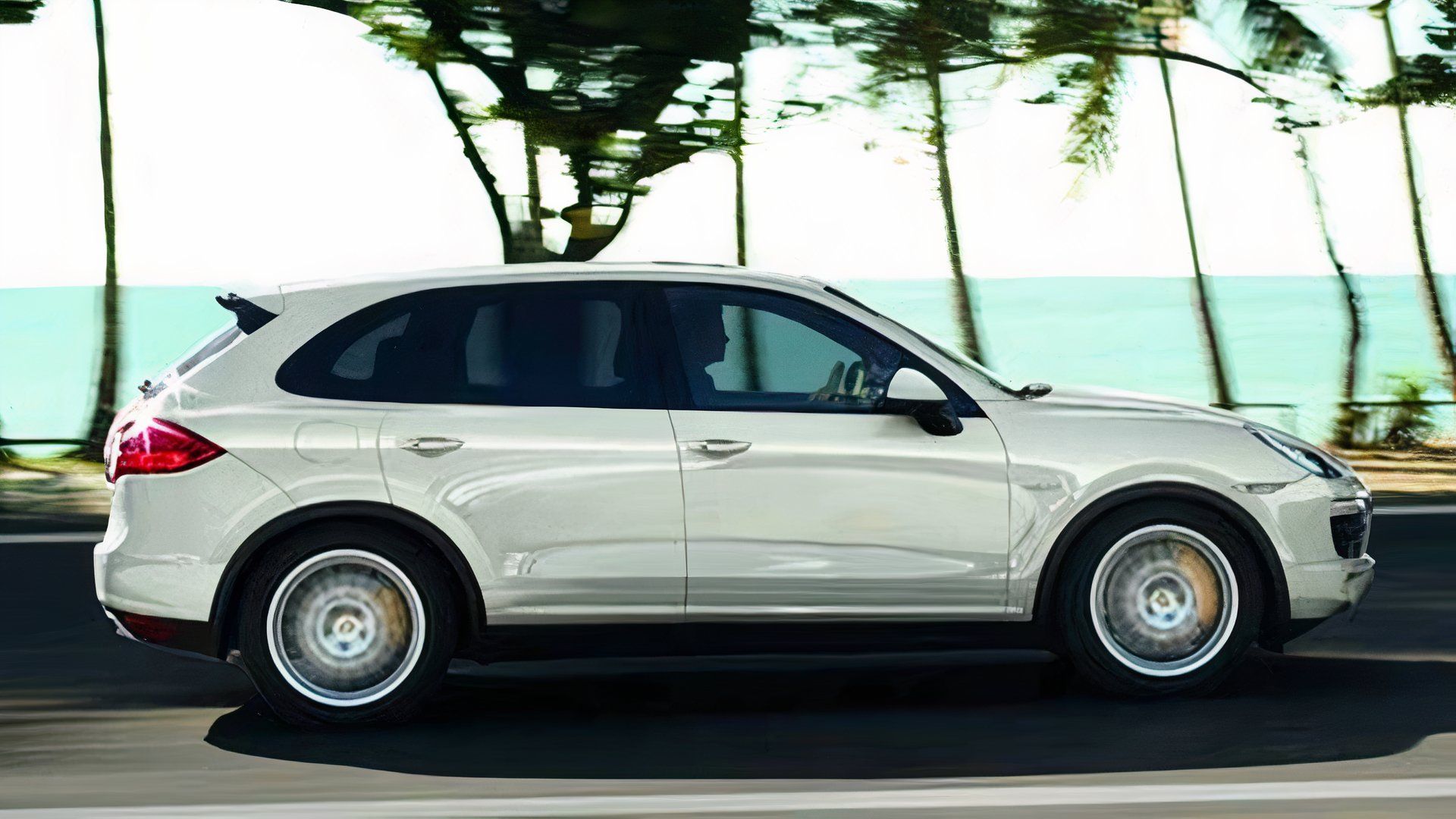 2011 Porsche Cayenne Pricing, Photos & Specs