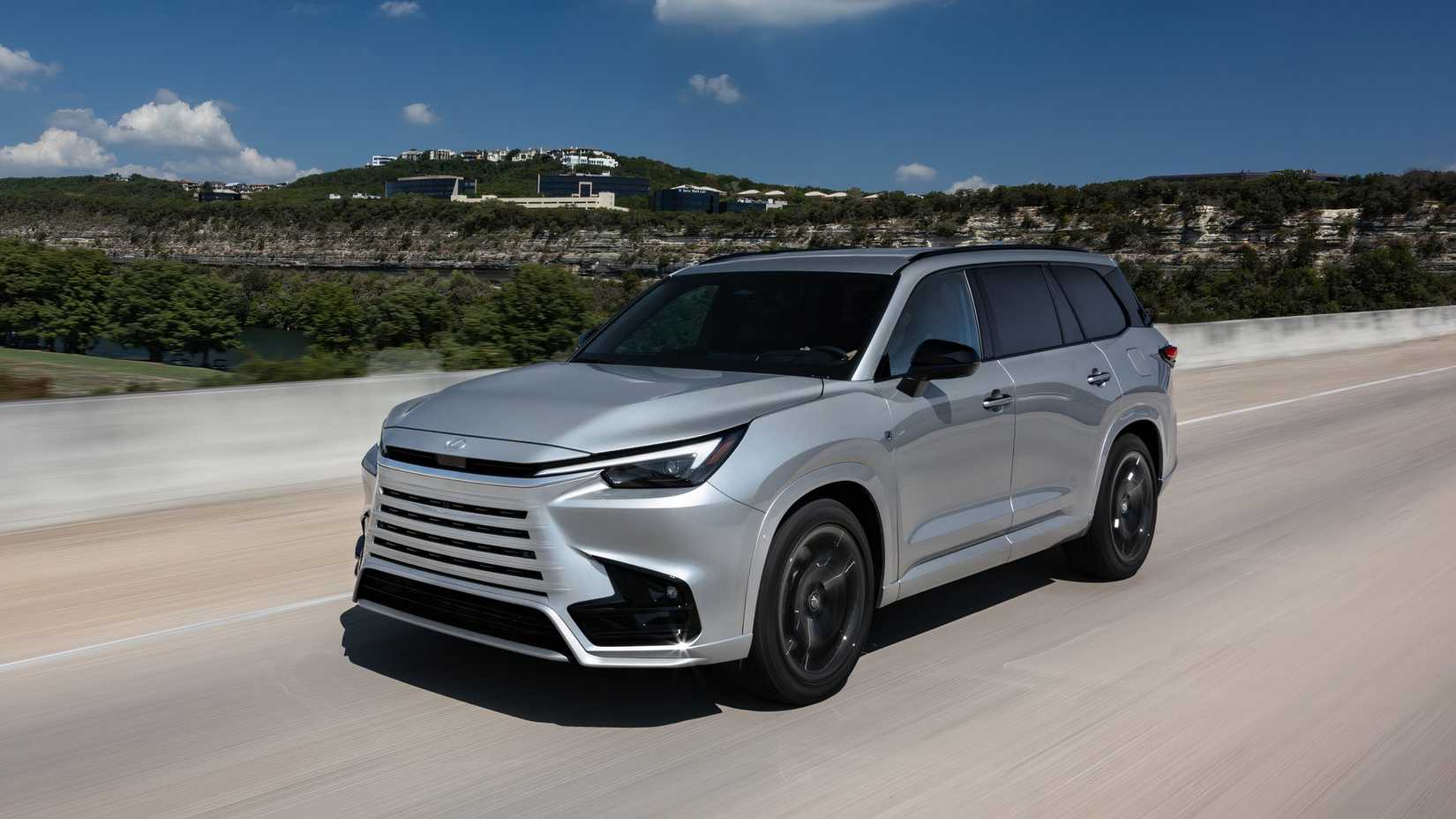 Four Lexus SUVs Are Winning In 2026, But LX Isn't Among Them