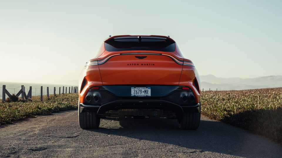 2025 Aston Martin DBX707 Pricing, Photos & Specs