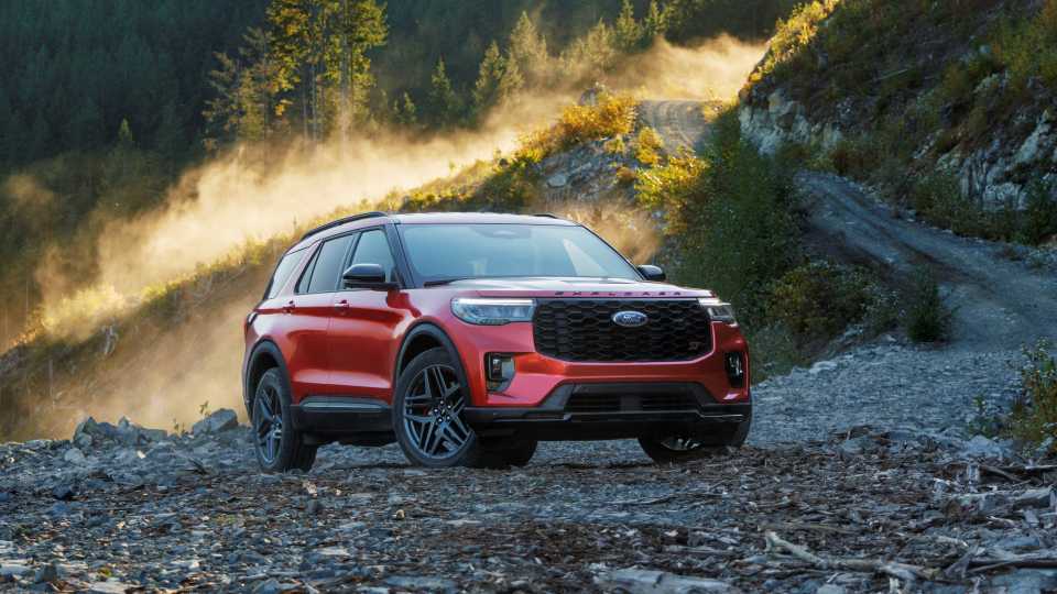2025 Ford Explorer Pricing, Photos & Specs
