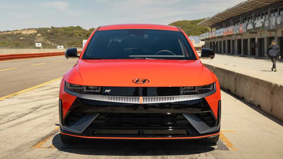 2025 Hyundai IONIQ 5 N Pricing, Photos & Specs