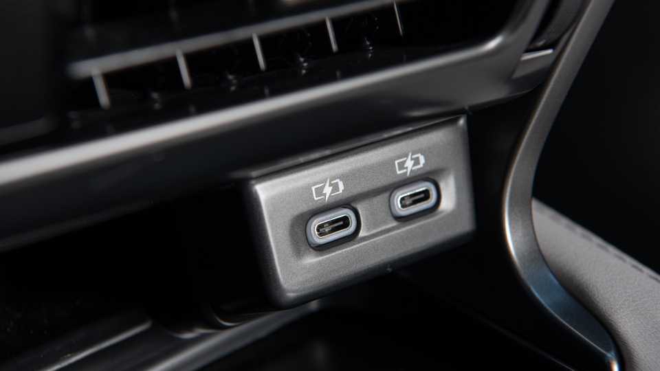 2025 Lexus RX Pricing, Photos & Specs