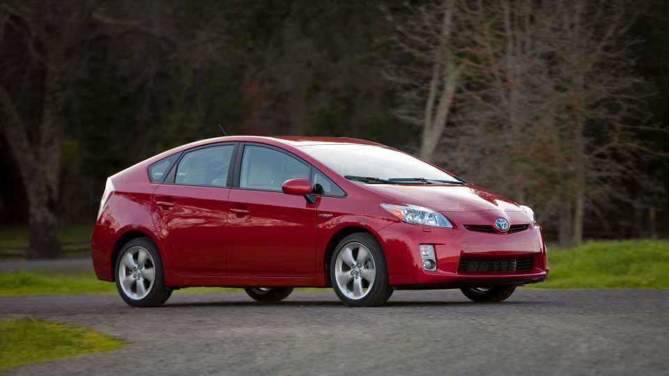 2011 Toyota Prius Pricing, Photos & Specs