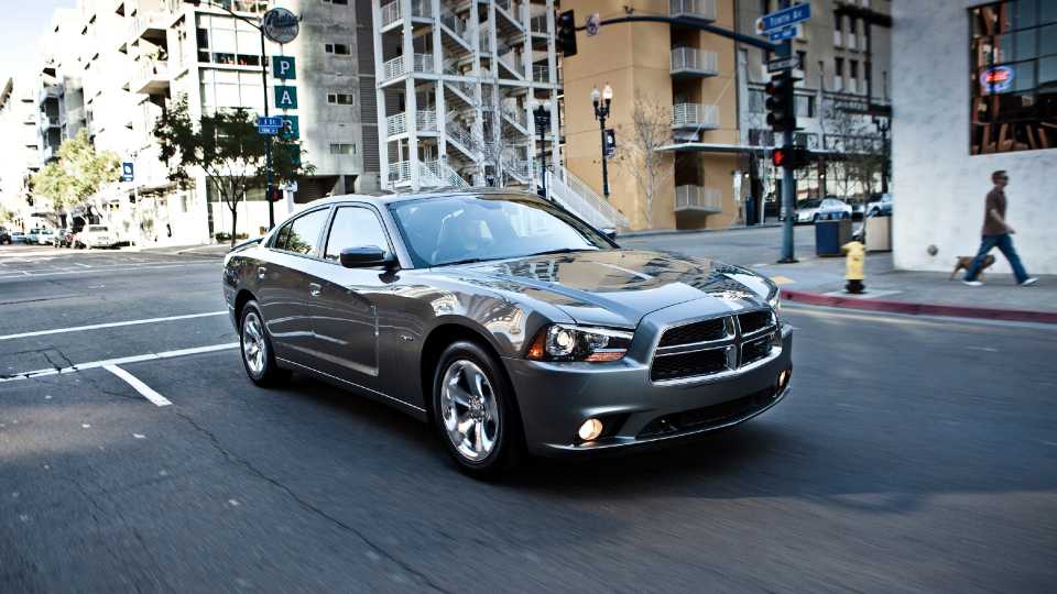 2011 Dodge Charger Pricing, Photos & Specs