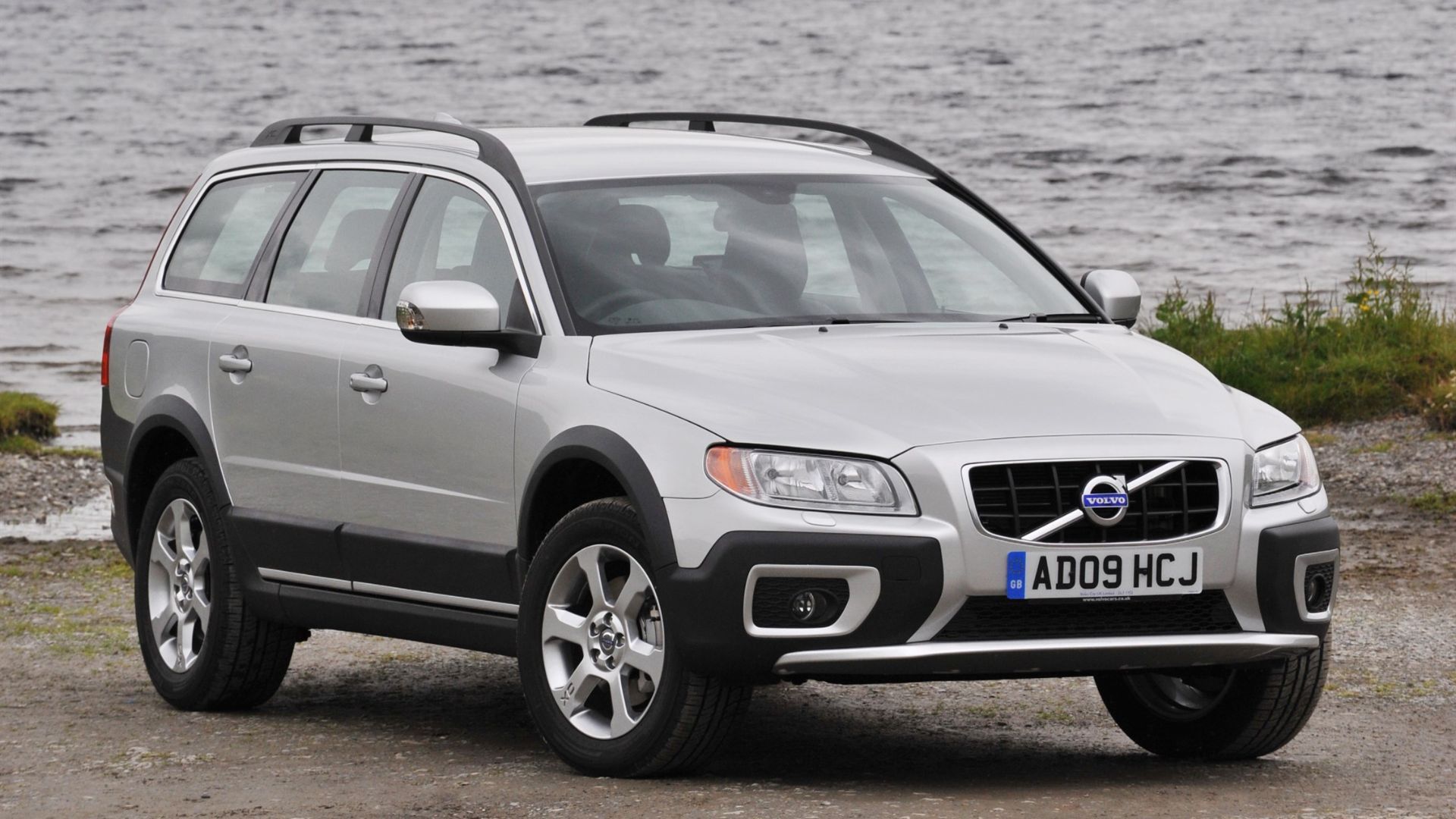 2011 Volvo XC70 - Review | CarBuzz