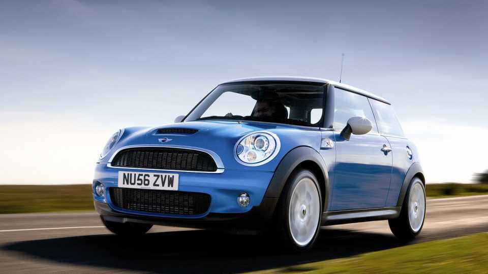 2012 Mini Cooper Hardtop Pricing, Photos & Specs