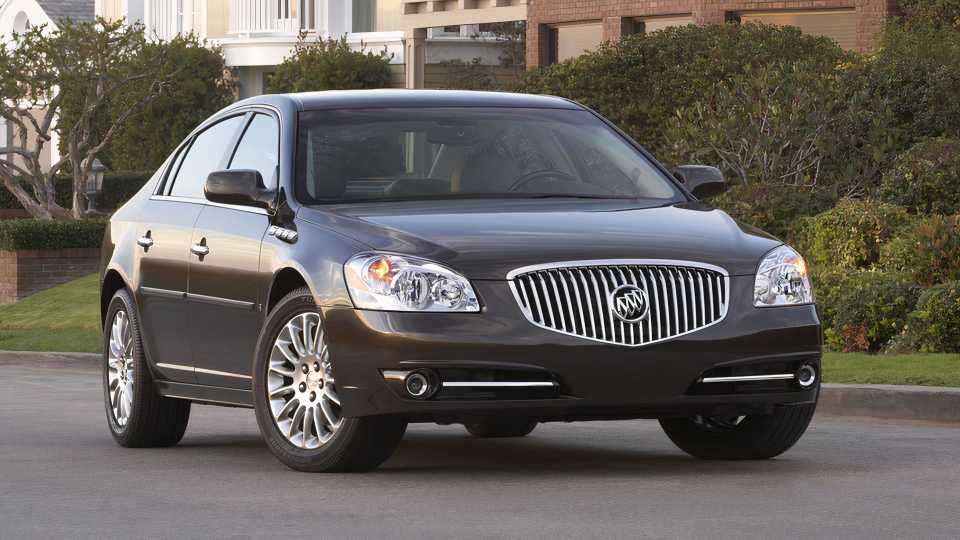 2011 Buick Lucerne Pricing, Photos & Specs
