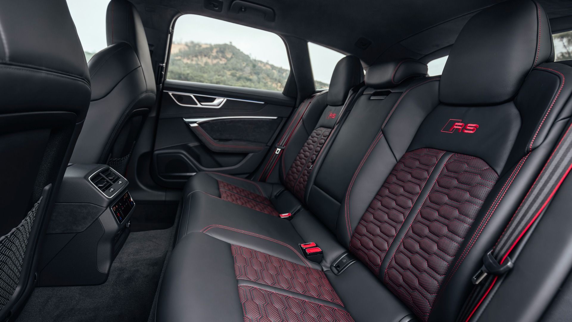 2024 Audi RS6 Avant Pricing, Photos & Specs