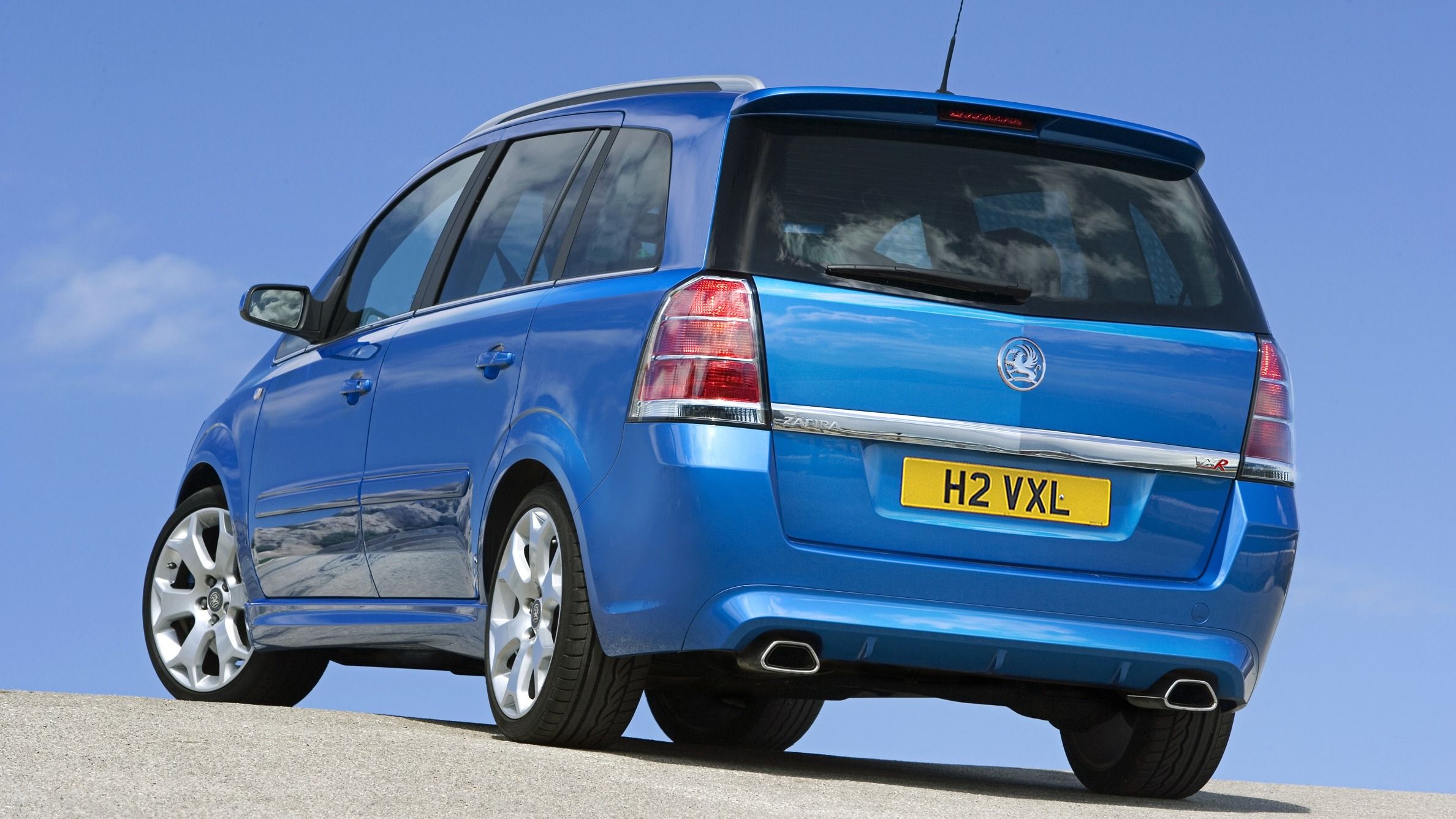 The Germans Built One Of The Wildest Minivans Ever