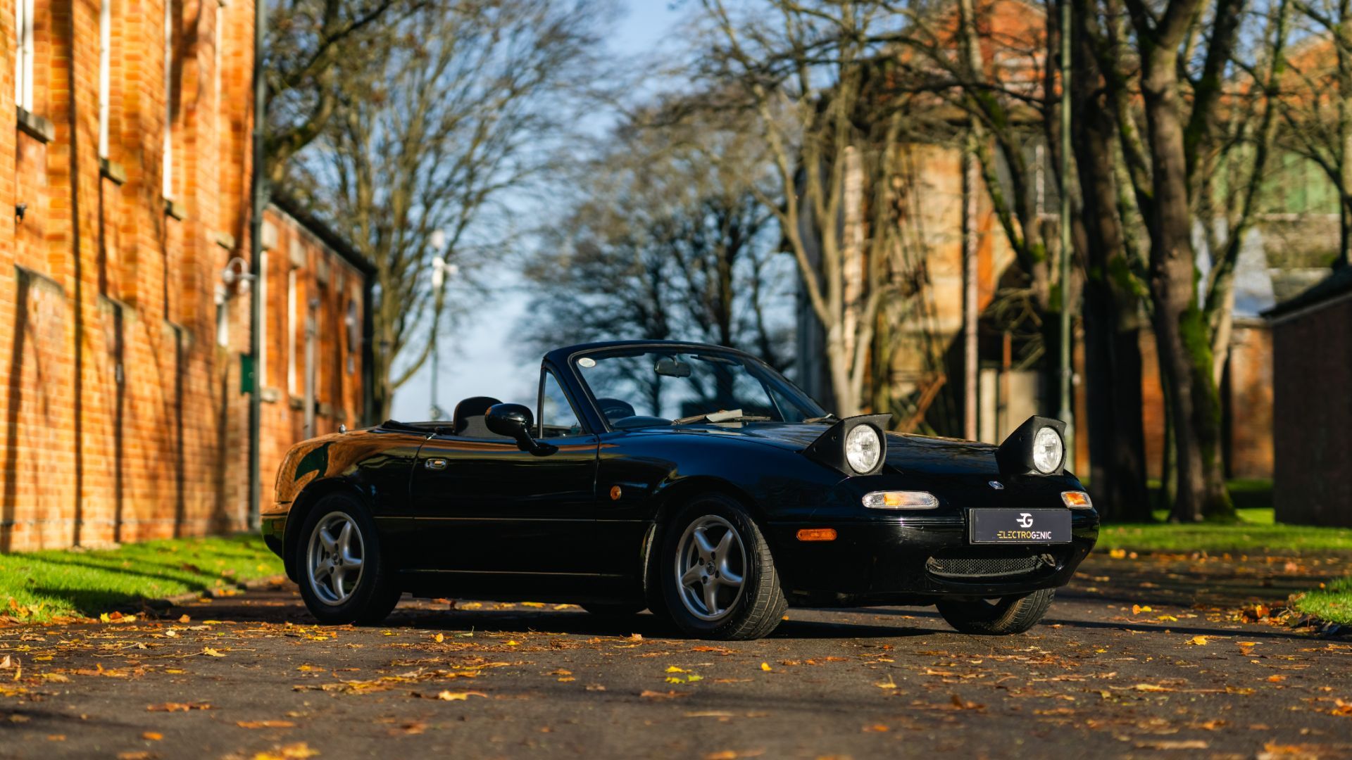 Reversible Mazda Miata EV Conversion Kit Lets You Have Your Cake After ...