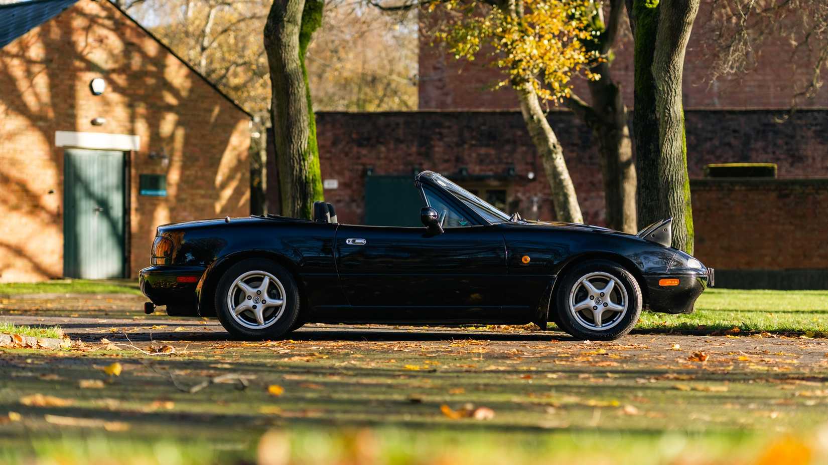 5 Reasons Why You Should Convert Your NA Miata To An EV, And 5 Why You Shouldn't