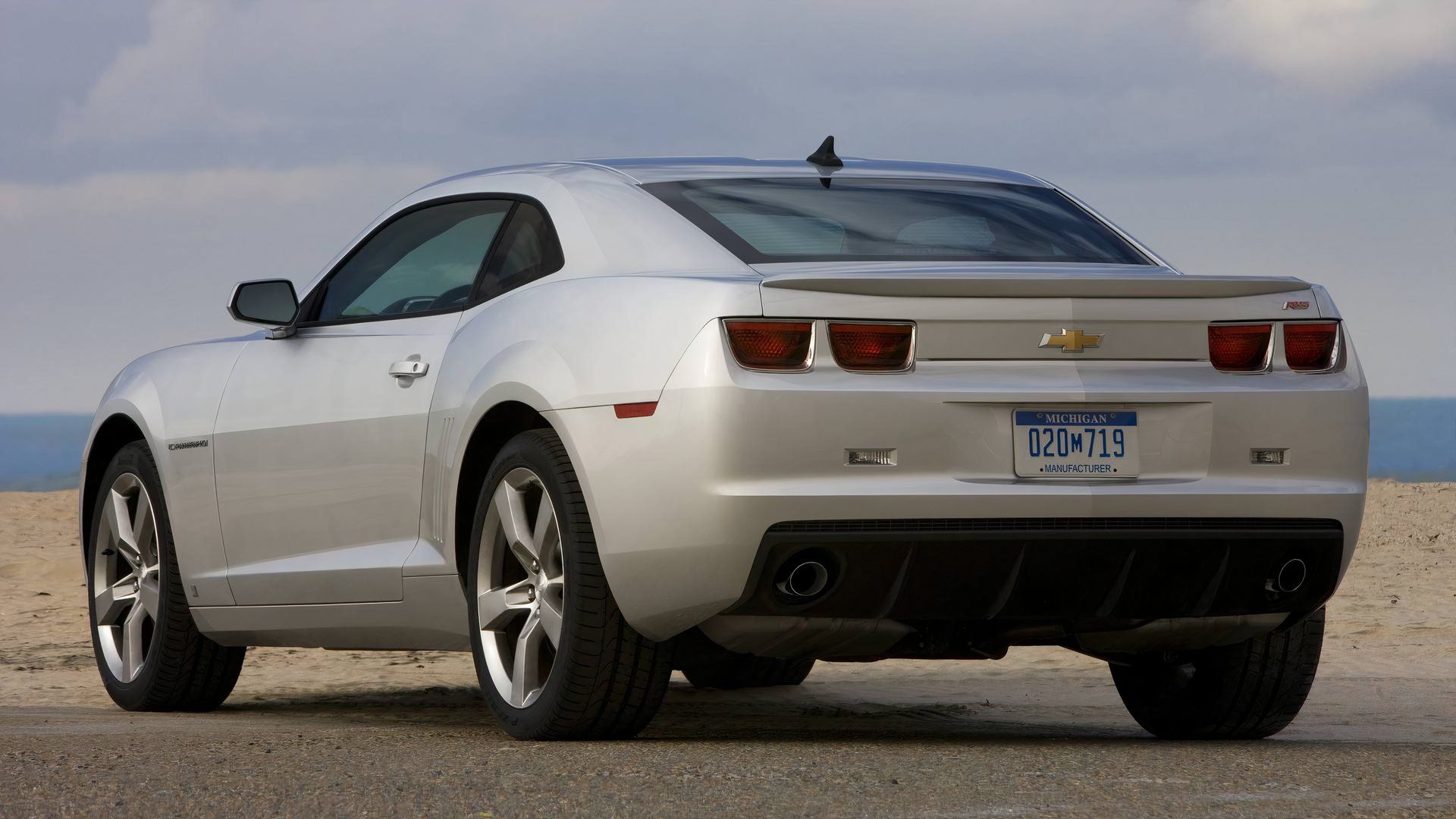 2012 Chevrolet Camaro Coupe Pricing, Photos & Specs