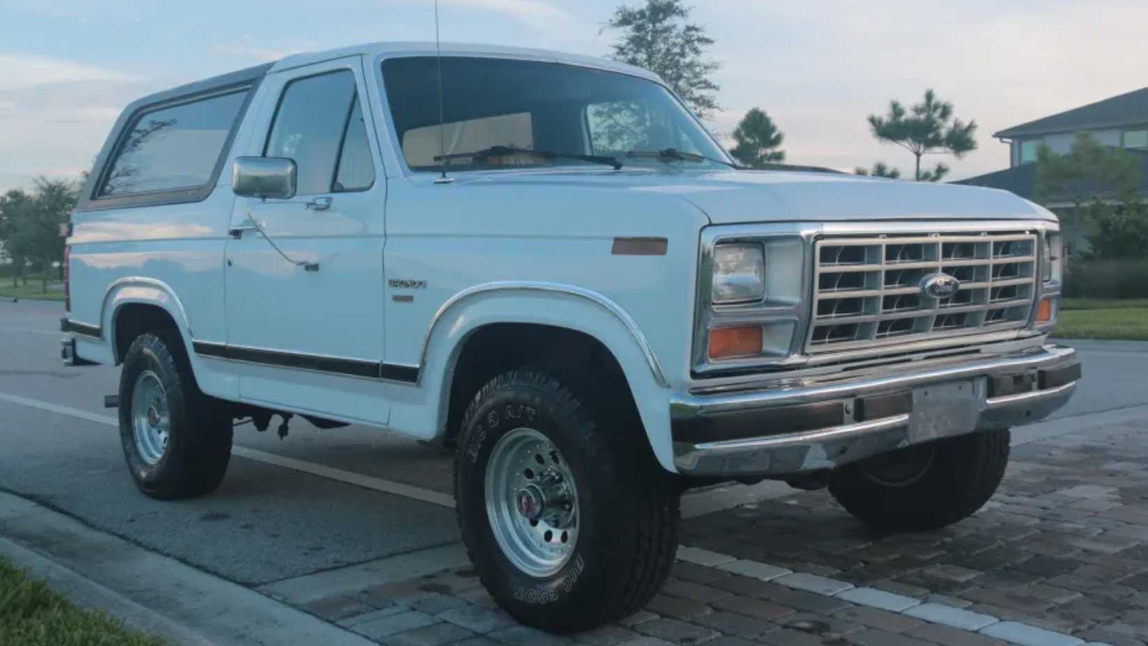 10 Legendary Cars Powered By Ford's Windsor V8