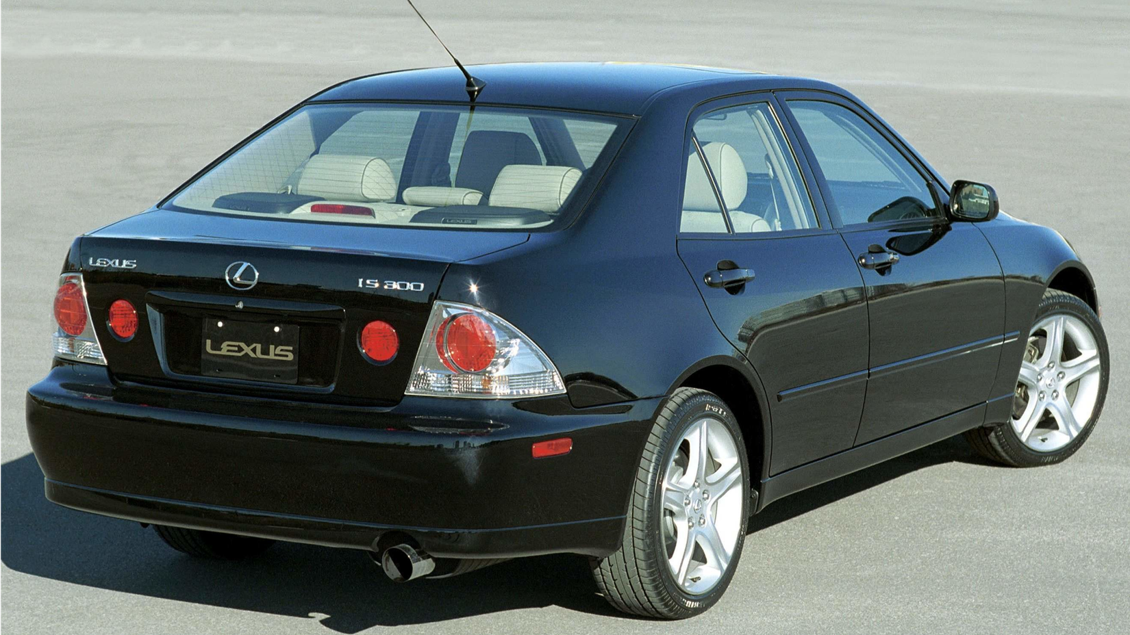 The Lexus IS300 And GS300 Were The Last Models In The US With The Famed 2JZ