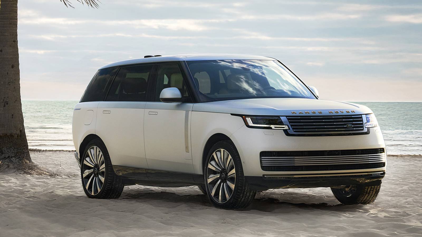 Range Rover SV Candeo Is So Special It Deserved Solid Gold Badges