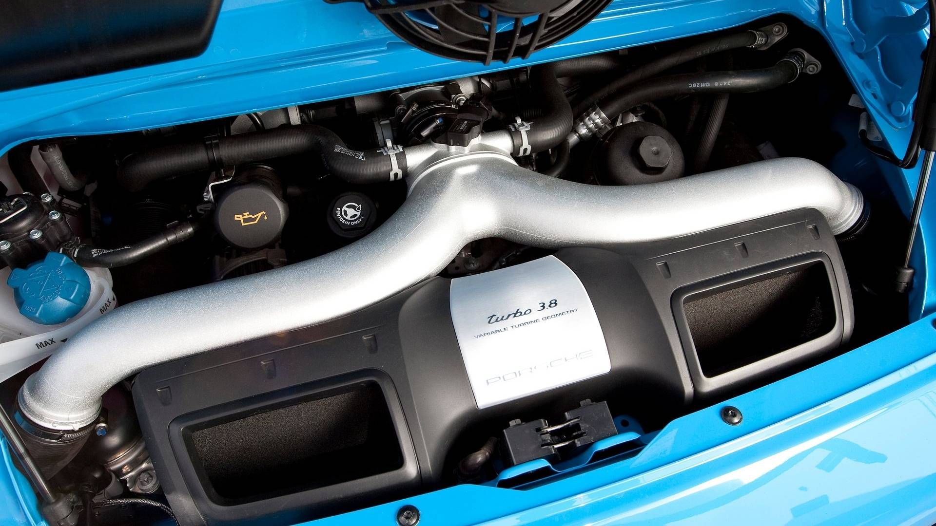 This Is Why You Can't Find A Non-Computerized Production Car These Days