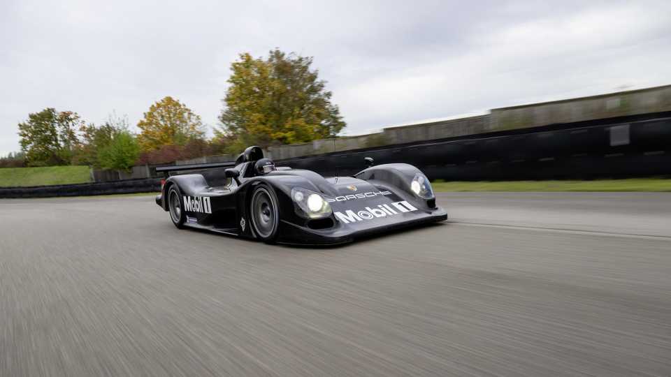 Porsche Took 25 Years To Build The V10-Powered Precursor To The Carrera GT