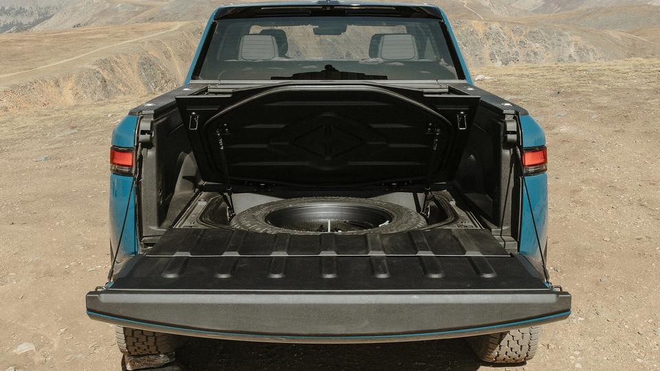 2025 Rivian R1T Truck Pricing, Photos & Specs