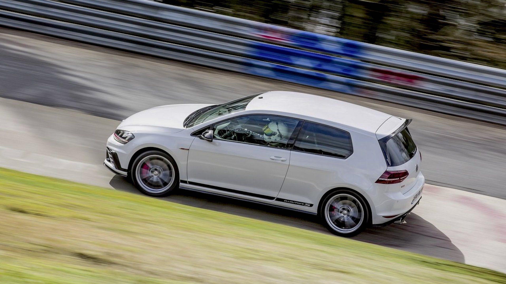 2017 Volkswagen Golf GTI Pricing, Photos & Specs