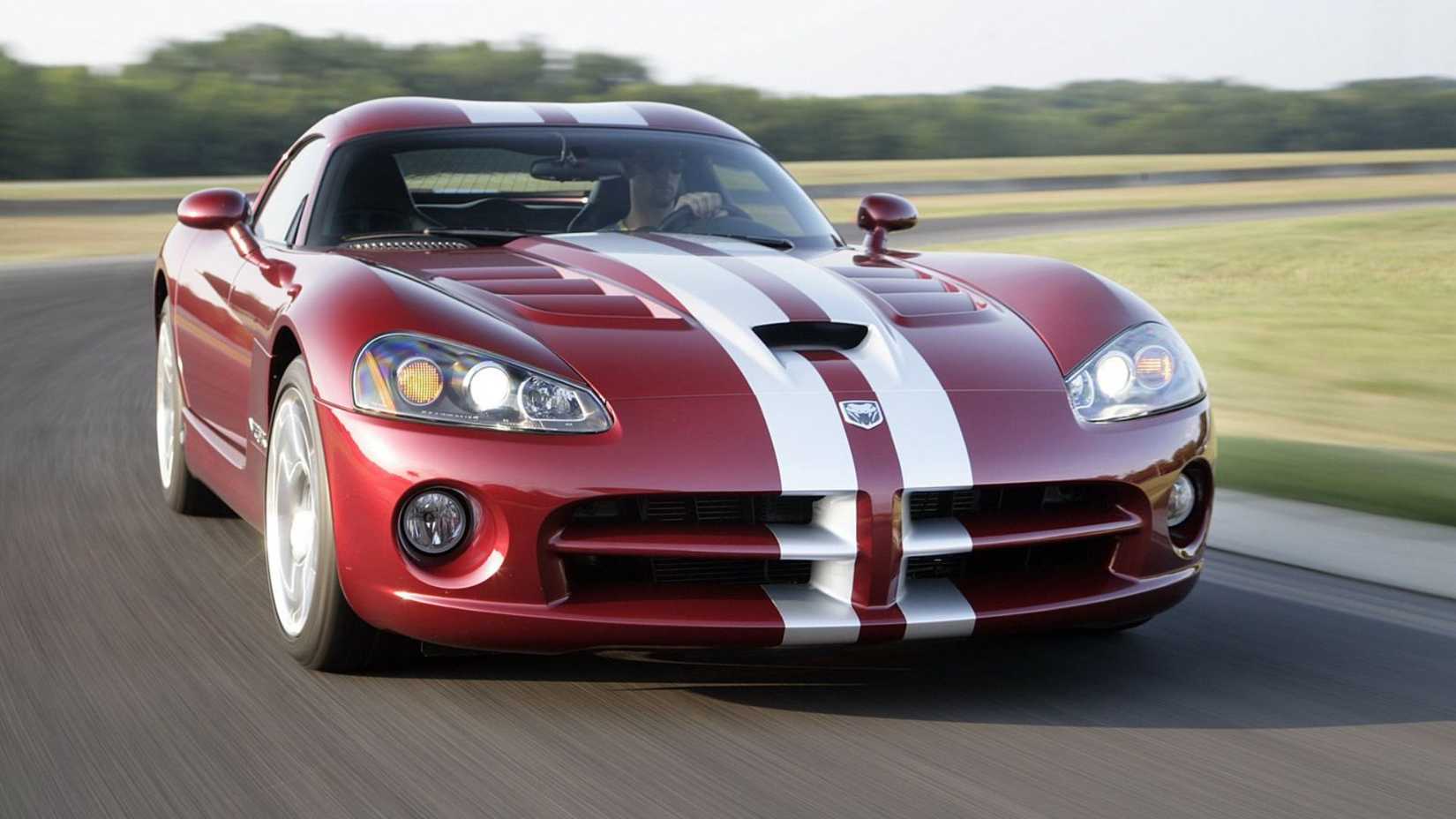 Every Generation of The Dodge Viper And What To Pay