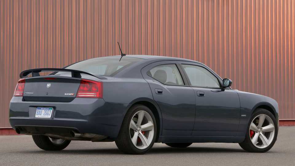 2010 Dodge Charger SRT8 - Overview Pricing, Photos & Specs