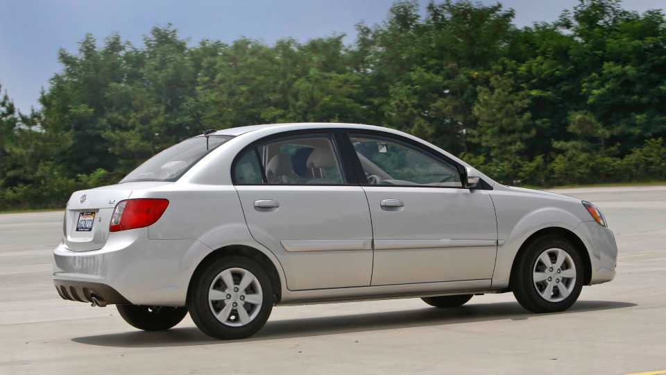 2010 Kia Rio Pricing, Photos & Specs