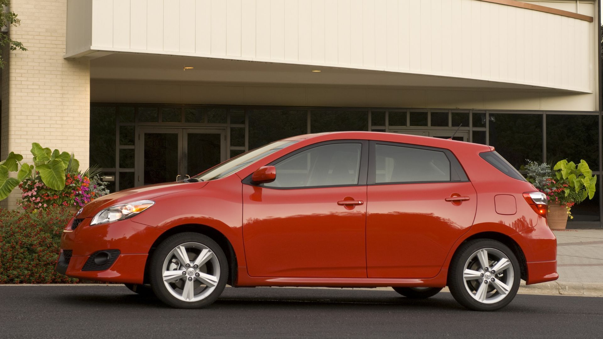 2009 Toyota Matrix Pricing, Photos & Specs