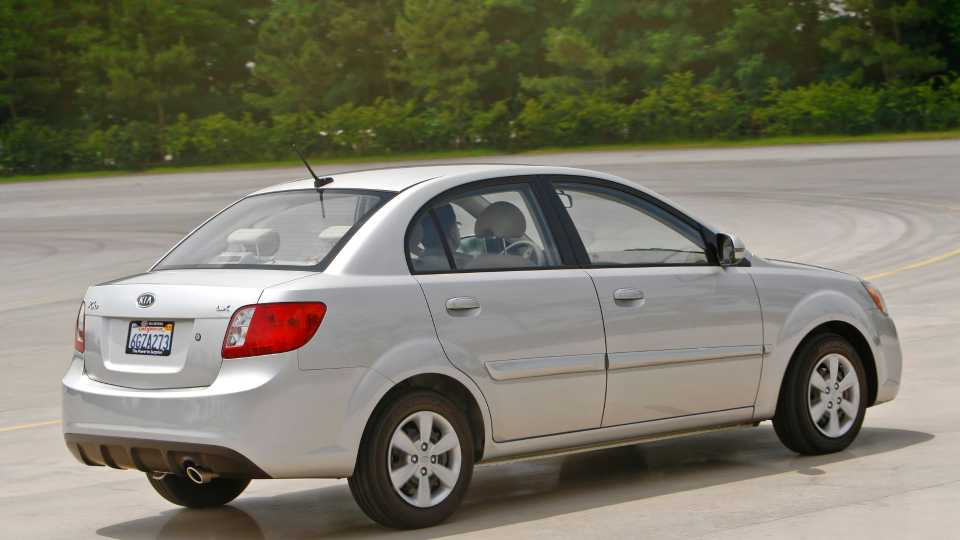 2010 Kia Rio Pricing, Photos & Specs
