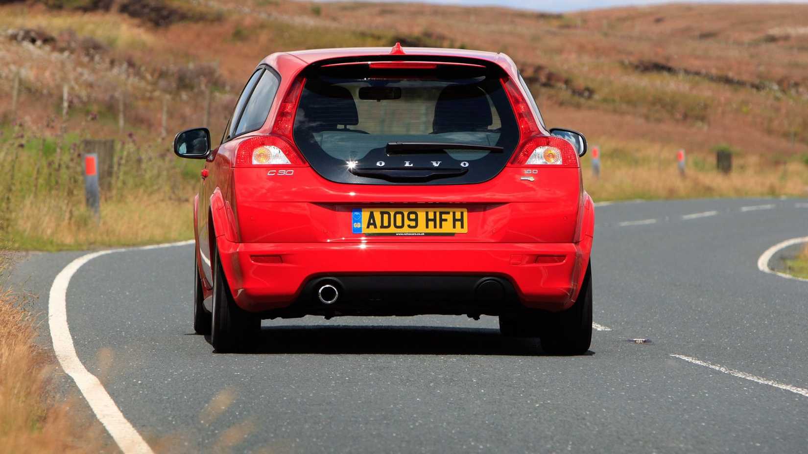 The Most Underrated Hot Hatch of the 2000s Is Actually A Volvo