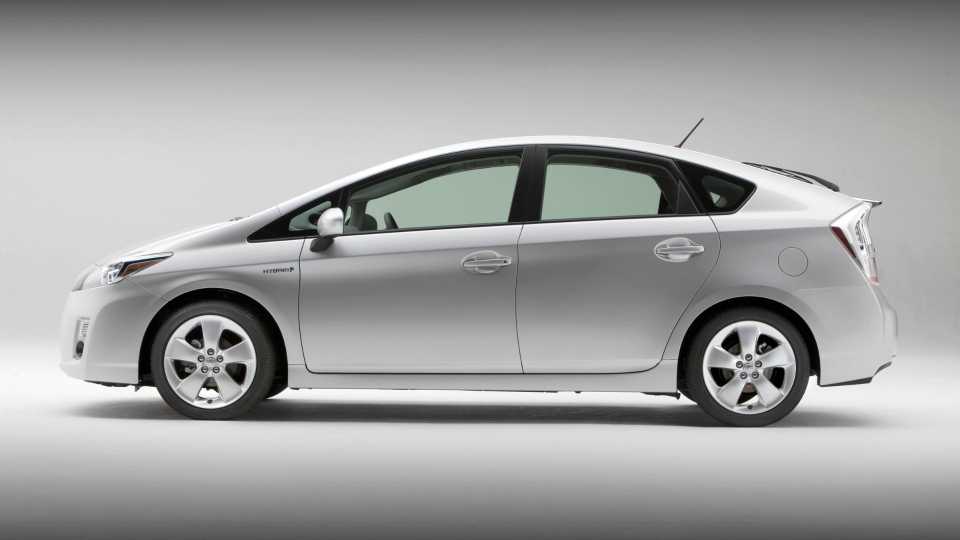 2010 Toyota Prius Pricing, Photos & Specs