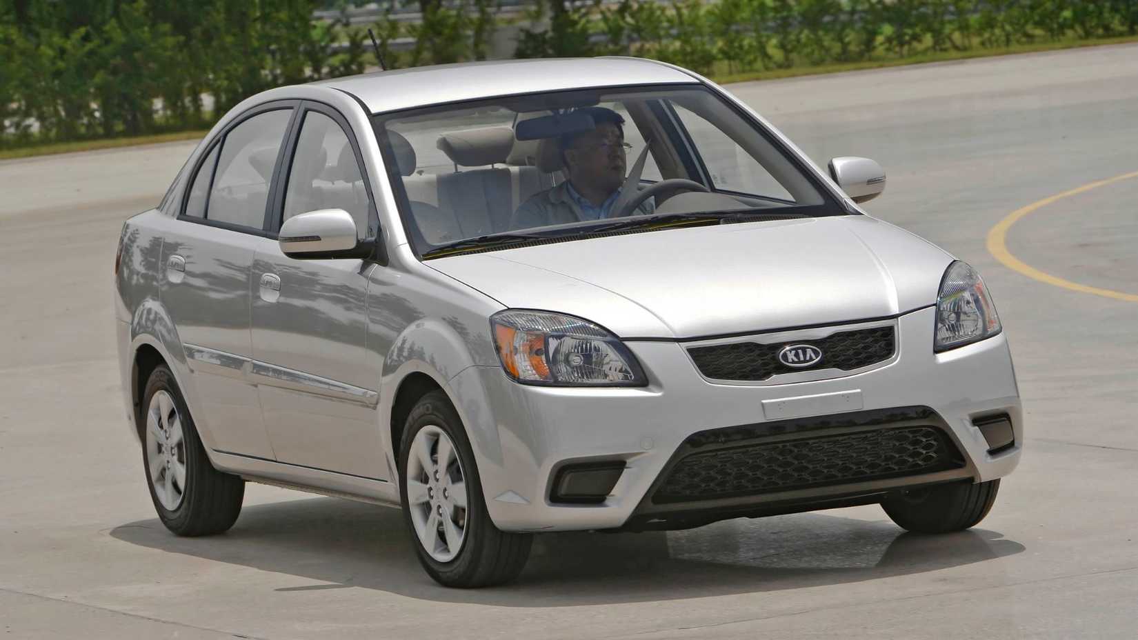 2010 Kia Rio Pricing, Photos & Specs