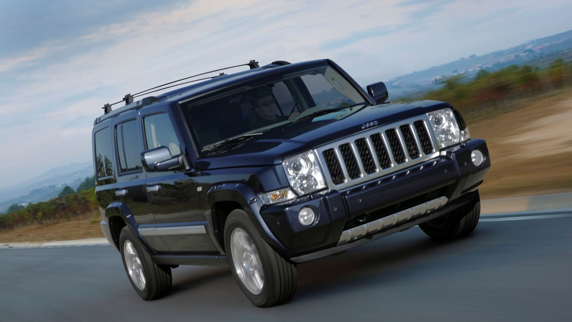 2010 Jeep Commander - Overview Pricing, Photos & Specs