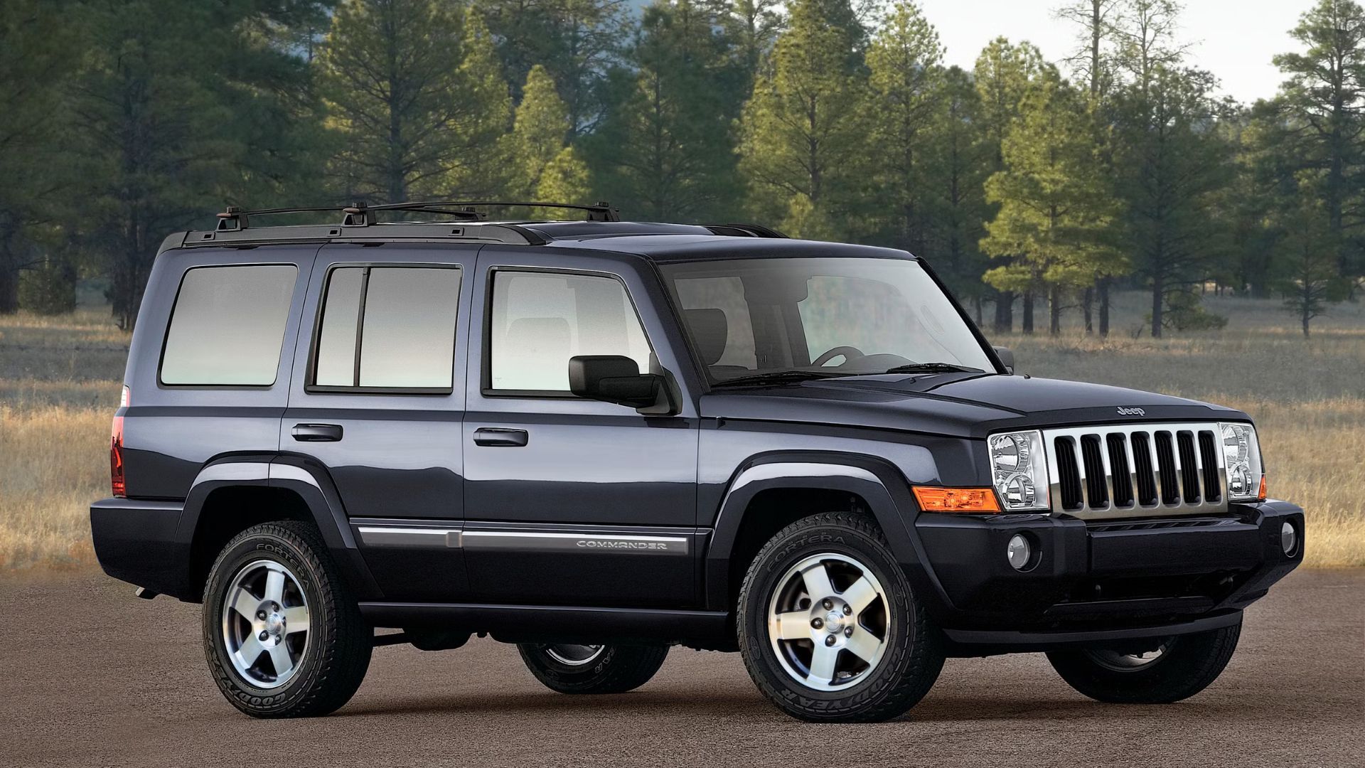 2010 Jeep Commander - Overview Pricing, Photos & Specs