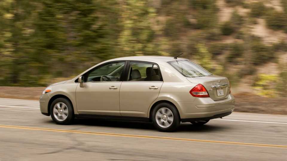 2008 Nissan Versa Sedan Pricing, Photos & Specs