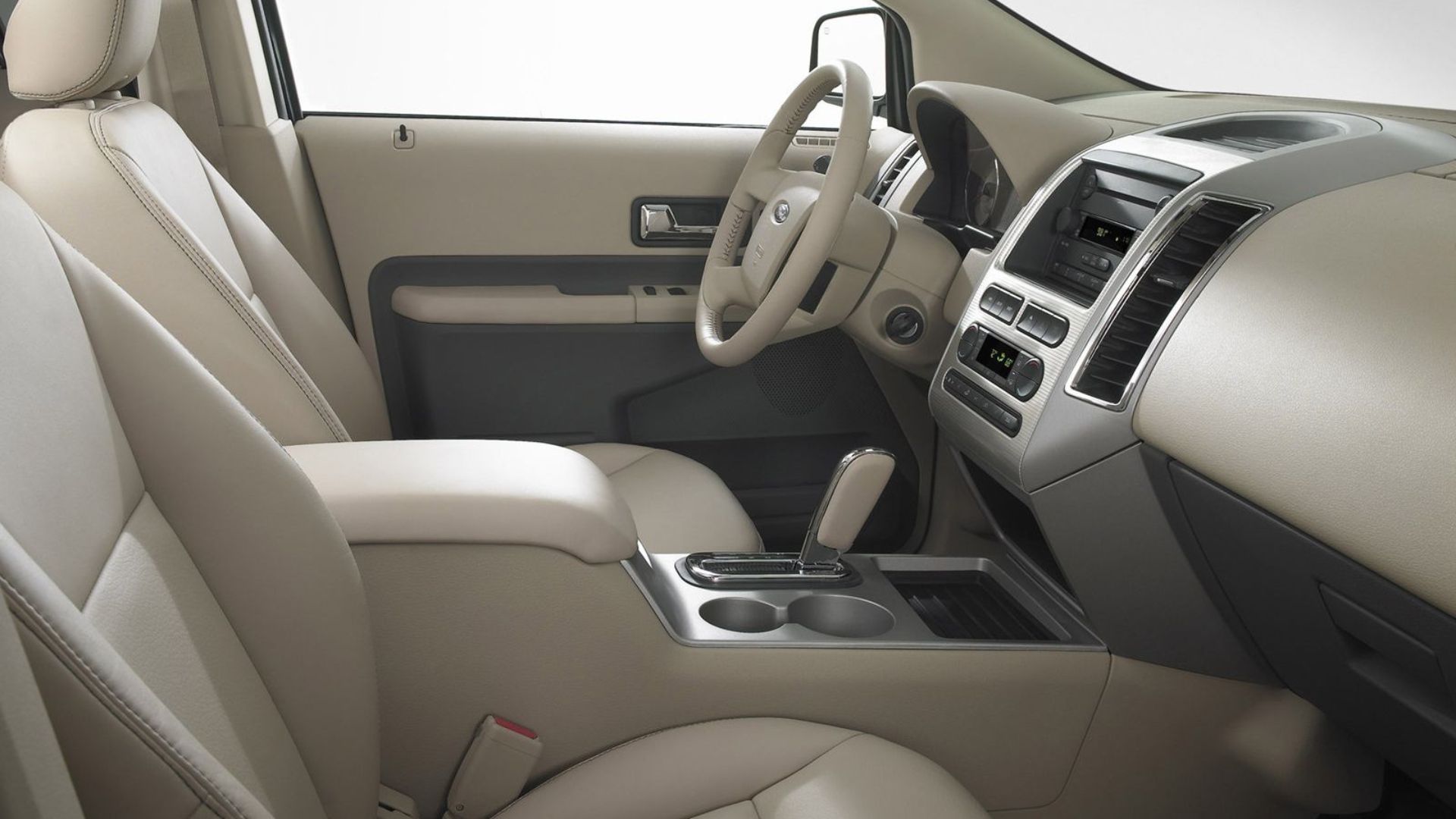 2010 Ford Edge Pricing, Photos & Specs