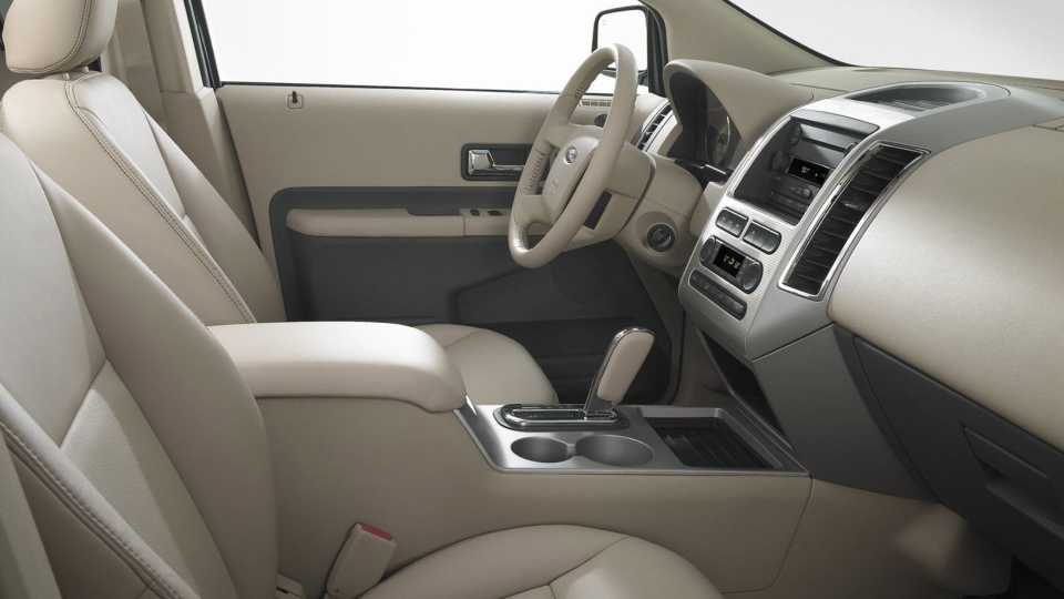 2010 Ford Edge Pricing, Photos & Specs